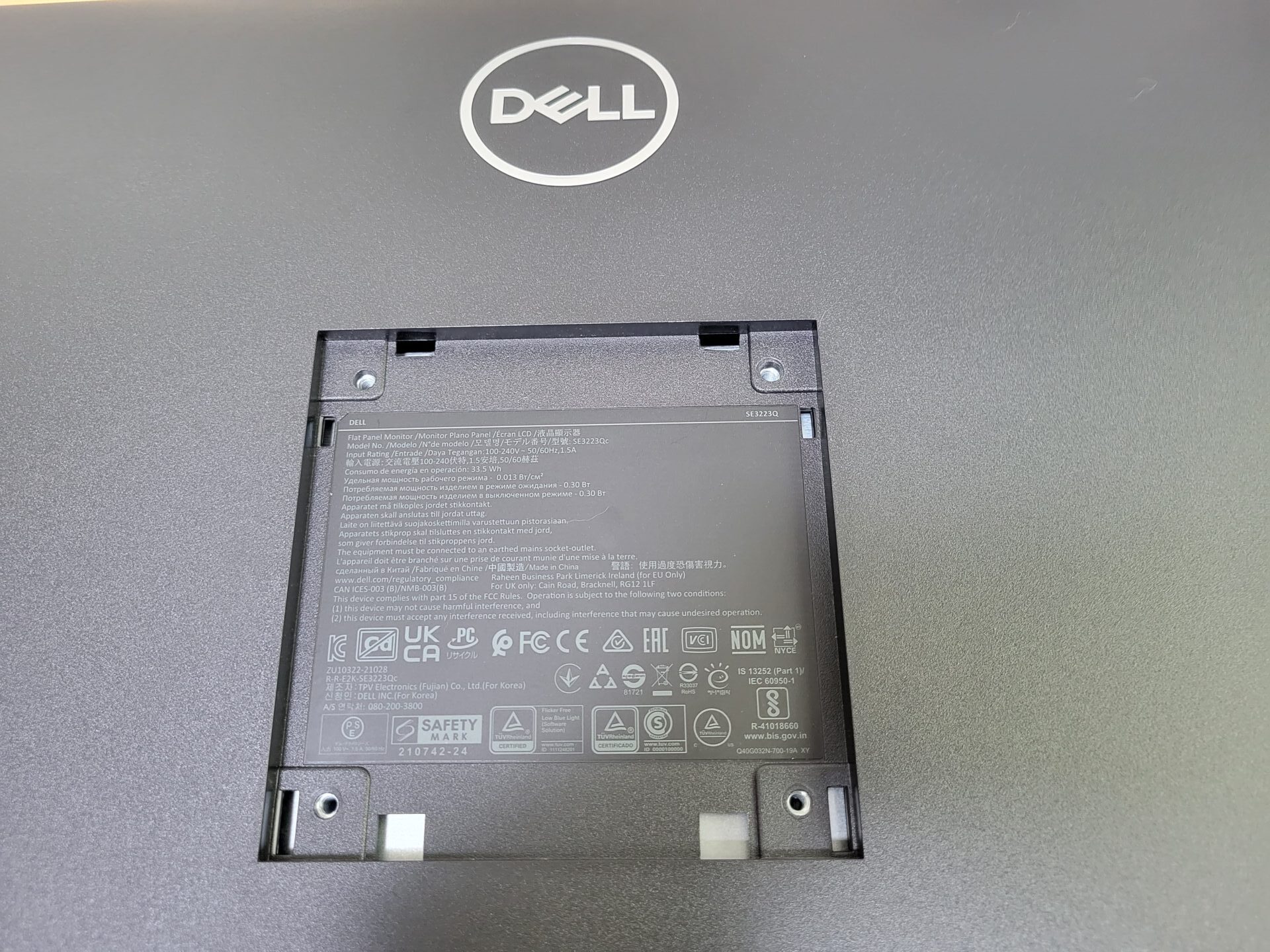 DELL SE3223Qレビュー｜4K 32インチモニターの使用感 - オアシスログ