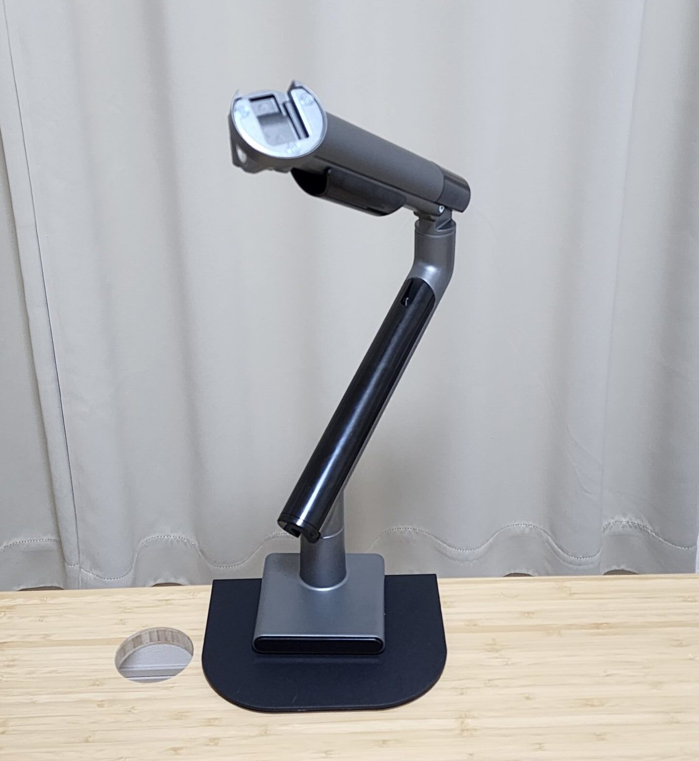 快適ワーク DA112をレビュー｜スマートなデザインが好印象なモニターアーム - オアシスログ